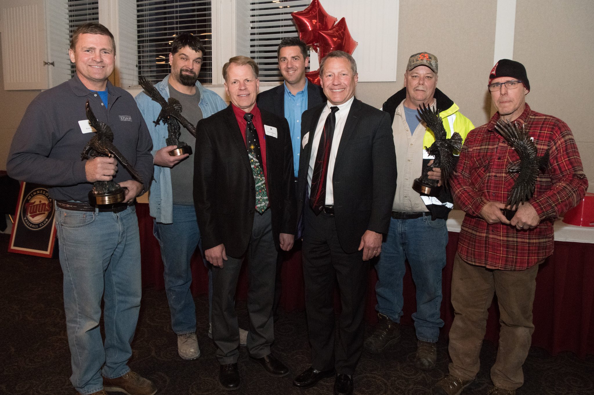 Recognizing Exceptional Customer Service - Egan Company Egan Company